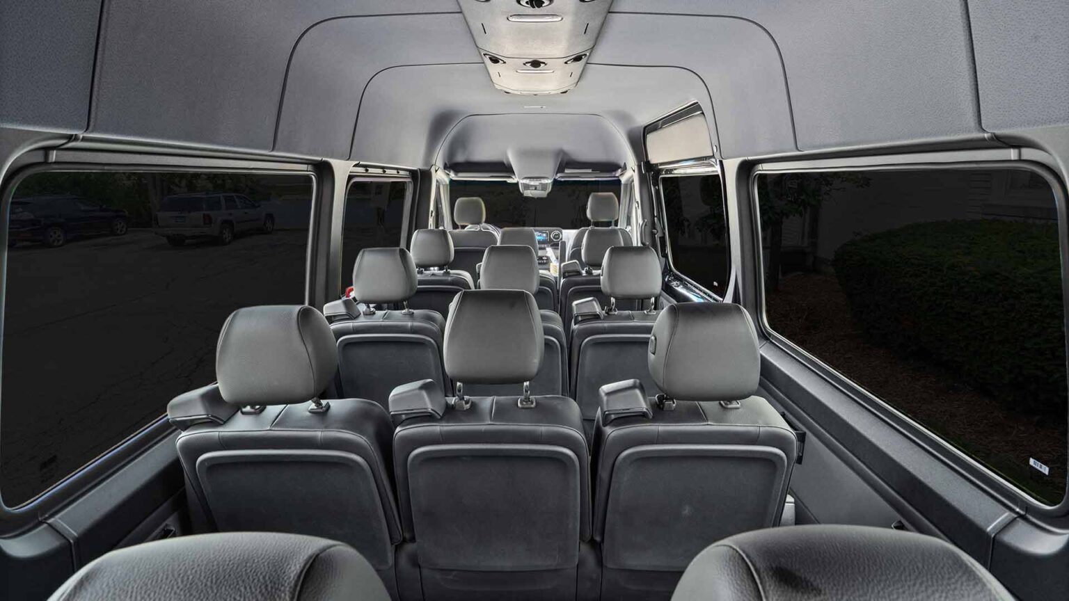 Sprinter Van Rental in Chicago | Premium Rent a Van Service - Bus ...