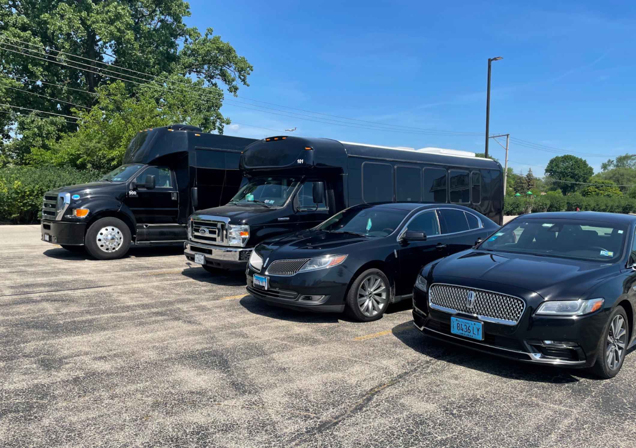Charter Bus vs. Multiple Cars for Group Travel in Chicago